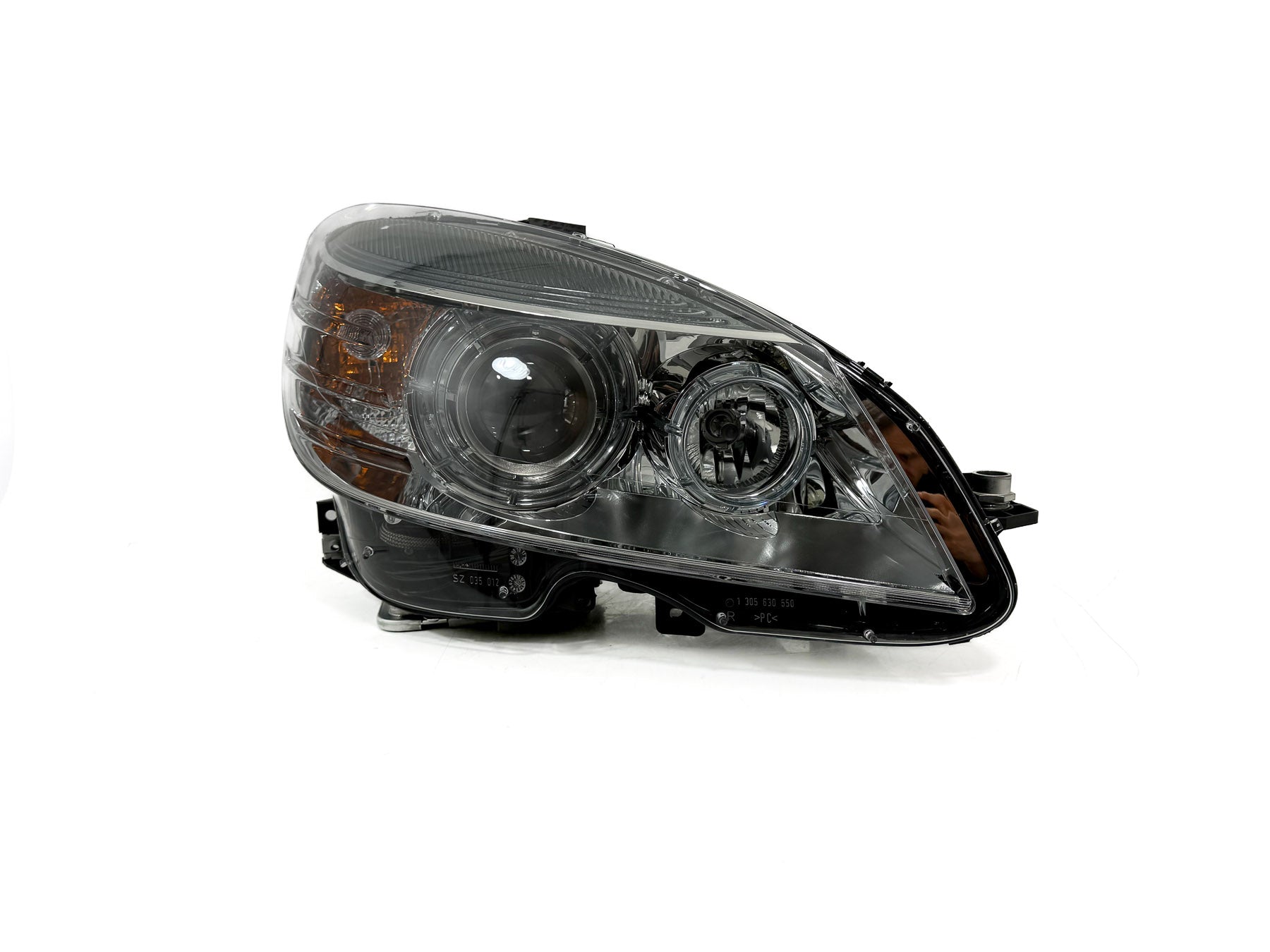 Headlight Right Mercedes-Benz C-Class W204 / S204 A2048201261 Magneti ...
