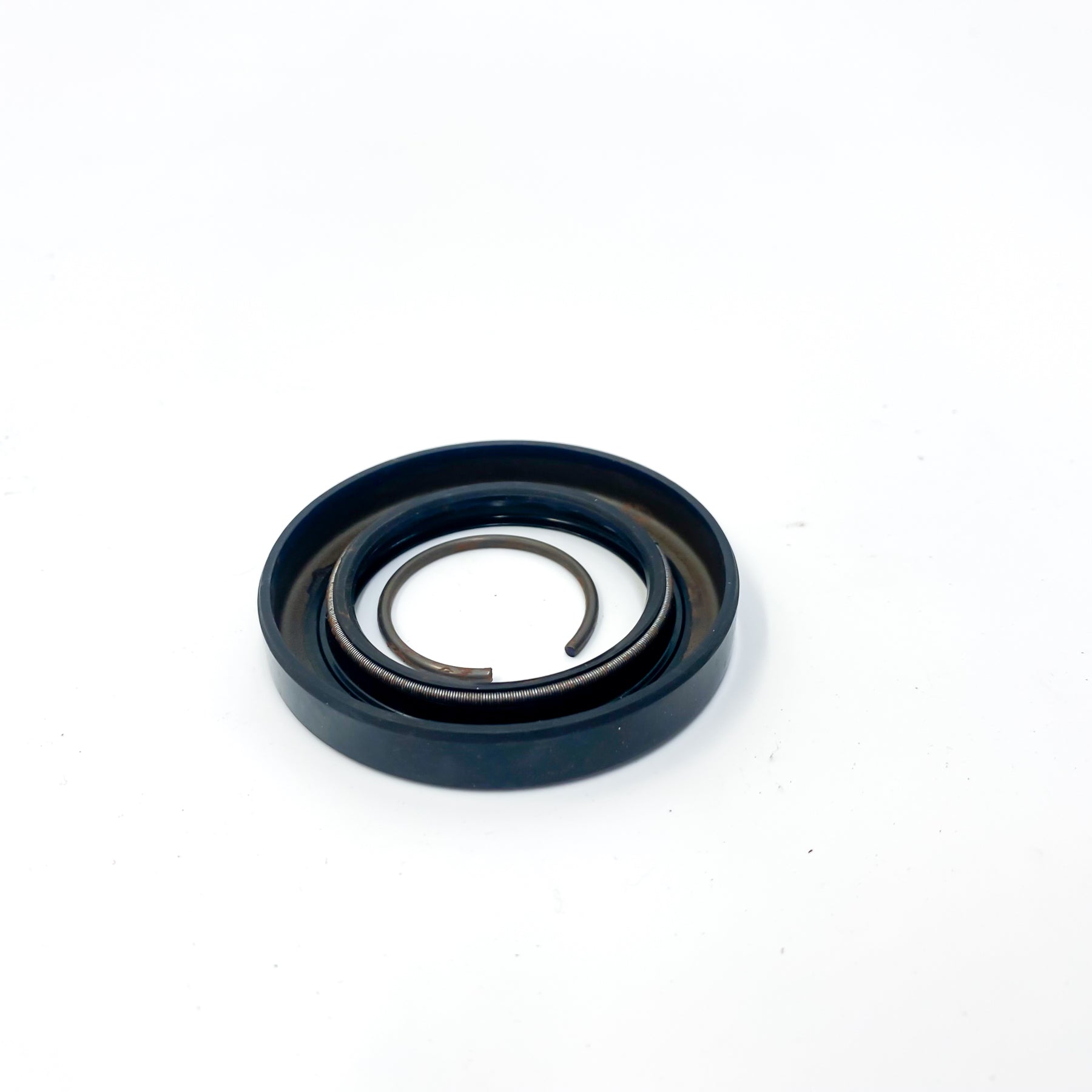 Diff Side Seal 33107505602, Fits BMW Series 3, 5, 6, 7, Z1 & Z3 – SD ...